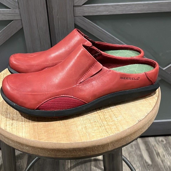 Merrell | Shoes | Merrell Quest Slide On Mules Pepper Red Color Size 9 ...